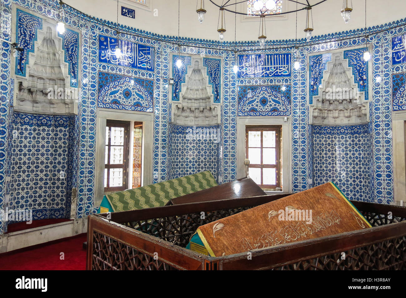 Tombs of the sultans. Suleiman Han, Hurrem Sultan. The Suleymaniye ...