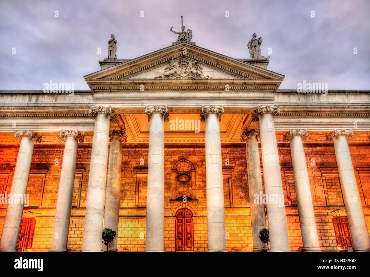 Parliament house dublin hi-res stock photography and images - Alamy