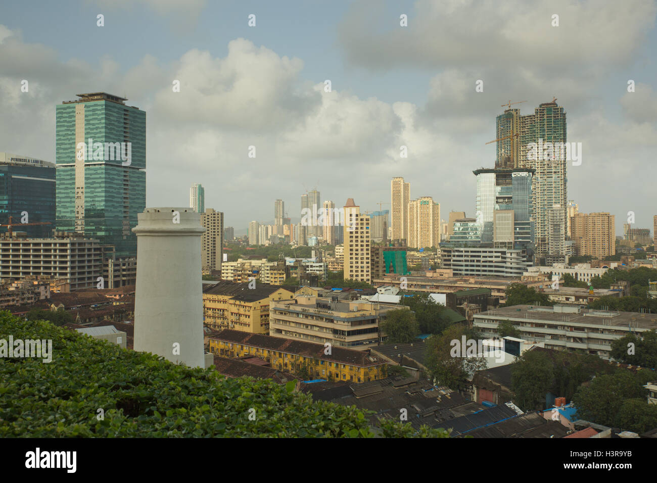 Mumbai skyline hi-res stock photography and images - Alamy
