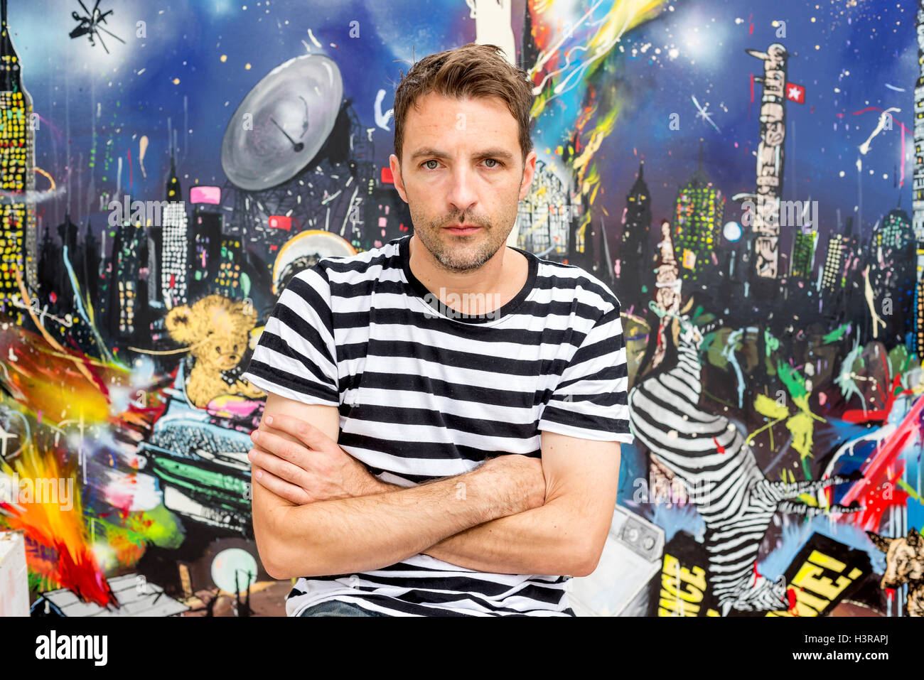 Painter and ceramicist Dan Baldwin at his Sussex studio and home Stock ...