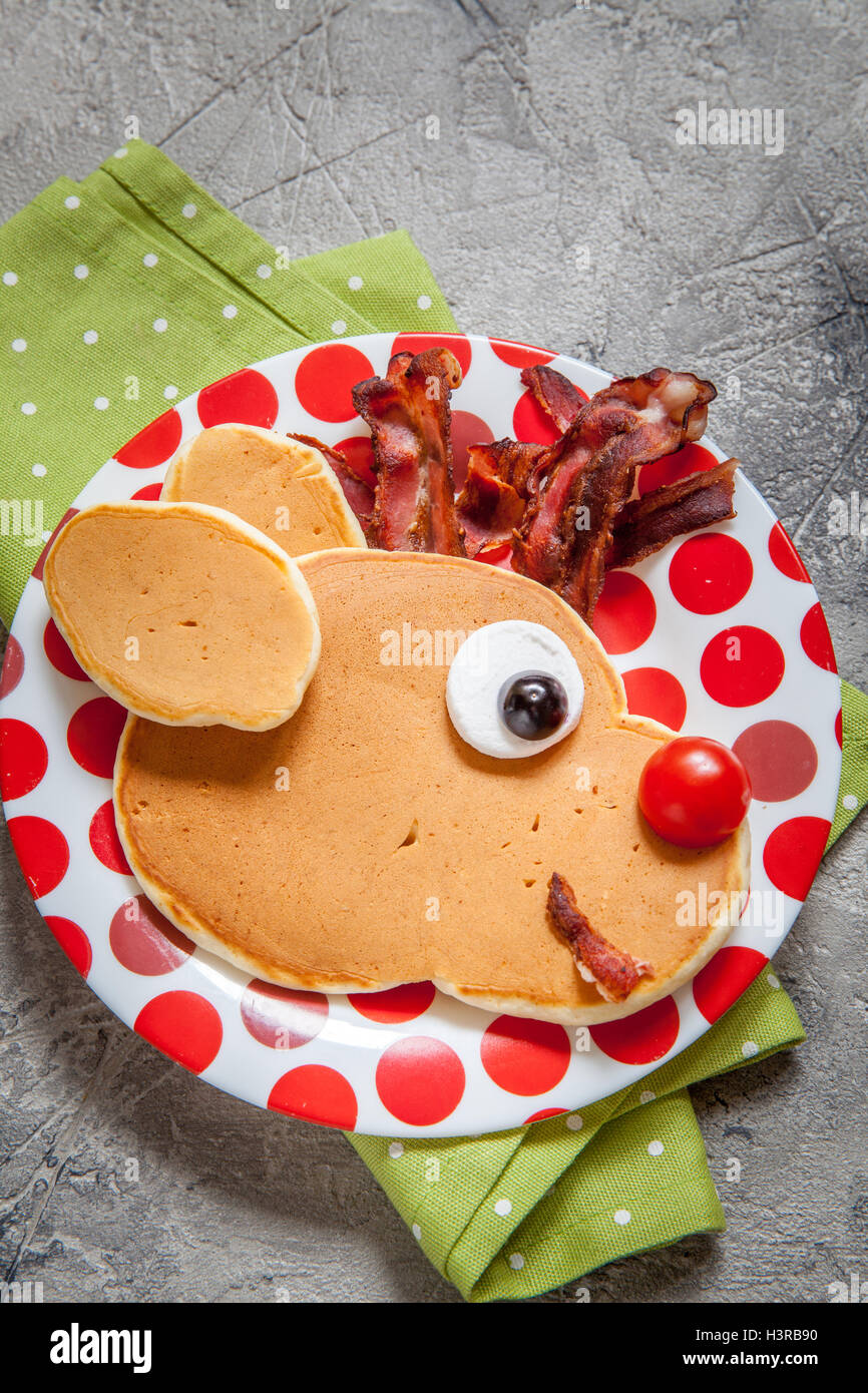 Christmas reindeer pancakes Stock Photo - Alamy