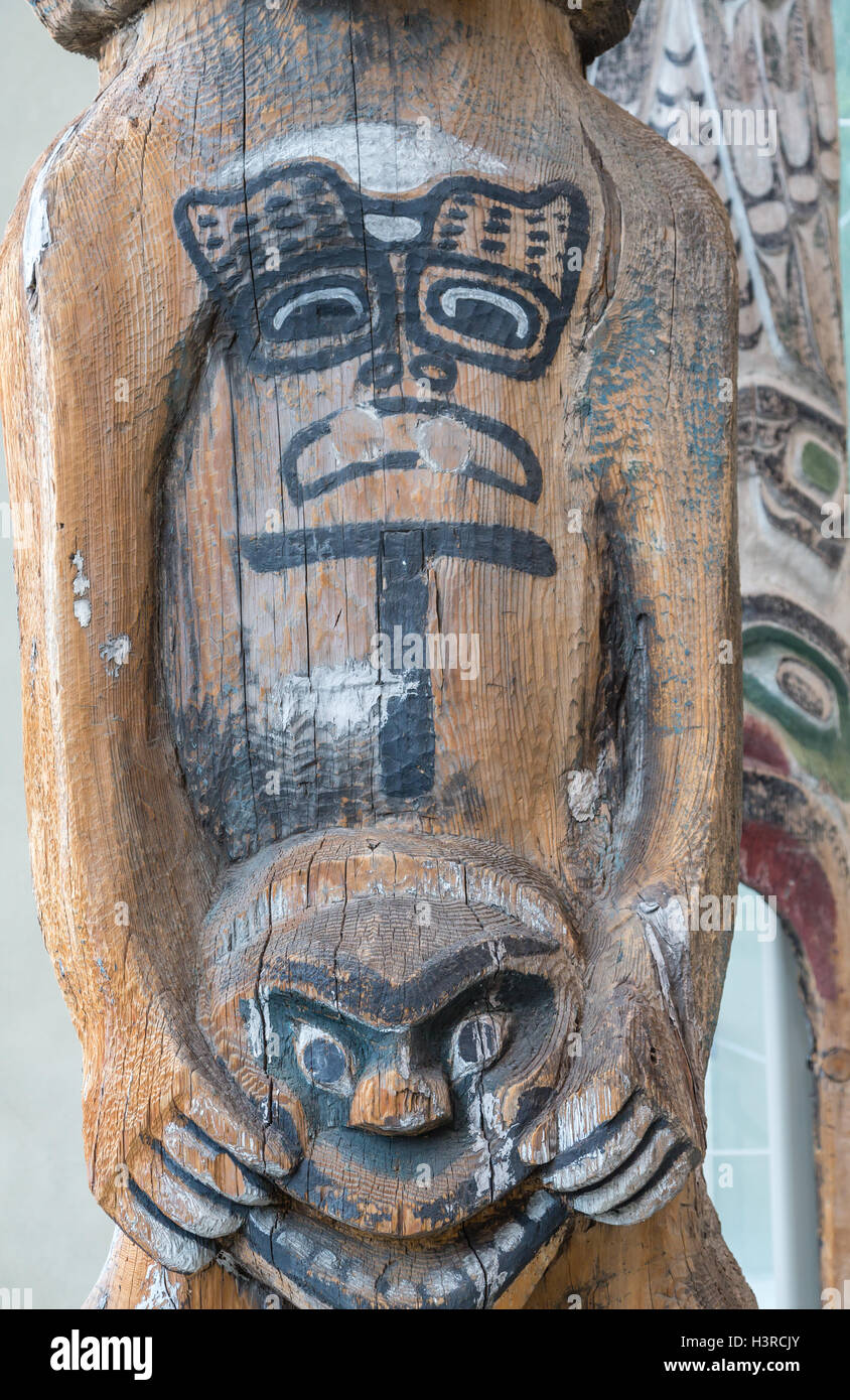 Ancient inuit totem in alaska hi-res stock photography and images - Alamy