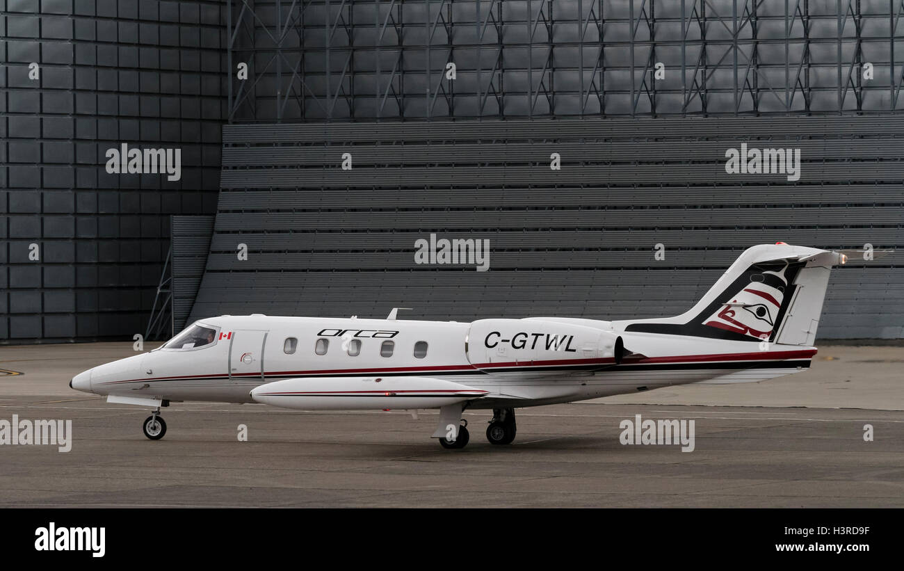 Orca Airways Learjet 35A C-GTWL executive business jet at Vancouver ...
