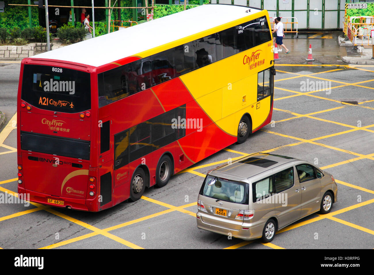 Traffic in yellow box junction in Central District of Hong Kong, China ...