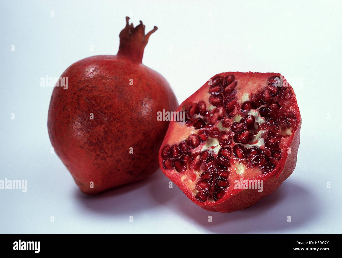 Punicaceae red hi-res stock photography and images - Alamy