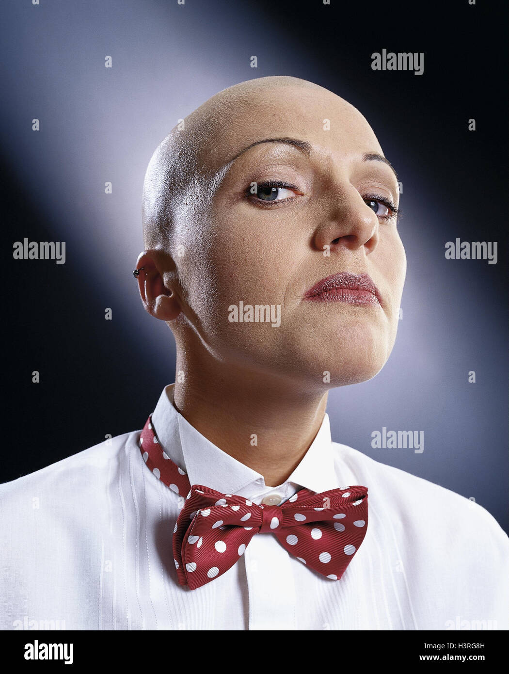 Woman, bald head, fly, facial play, portrait, mb 71 A1 Stock Photo - Alamy