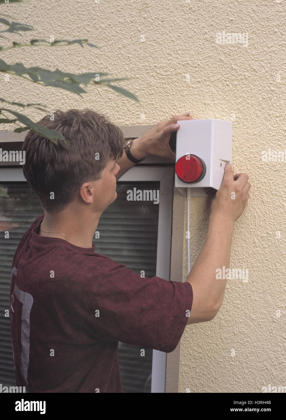 House defensive wall, man, editing, warning equipment, alarm system ...