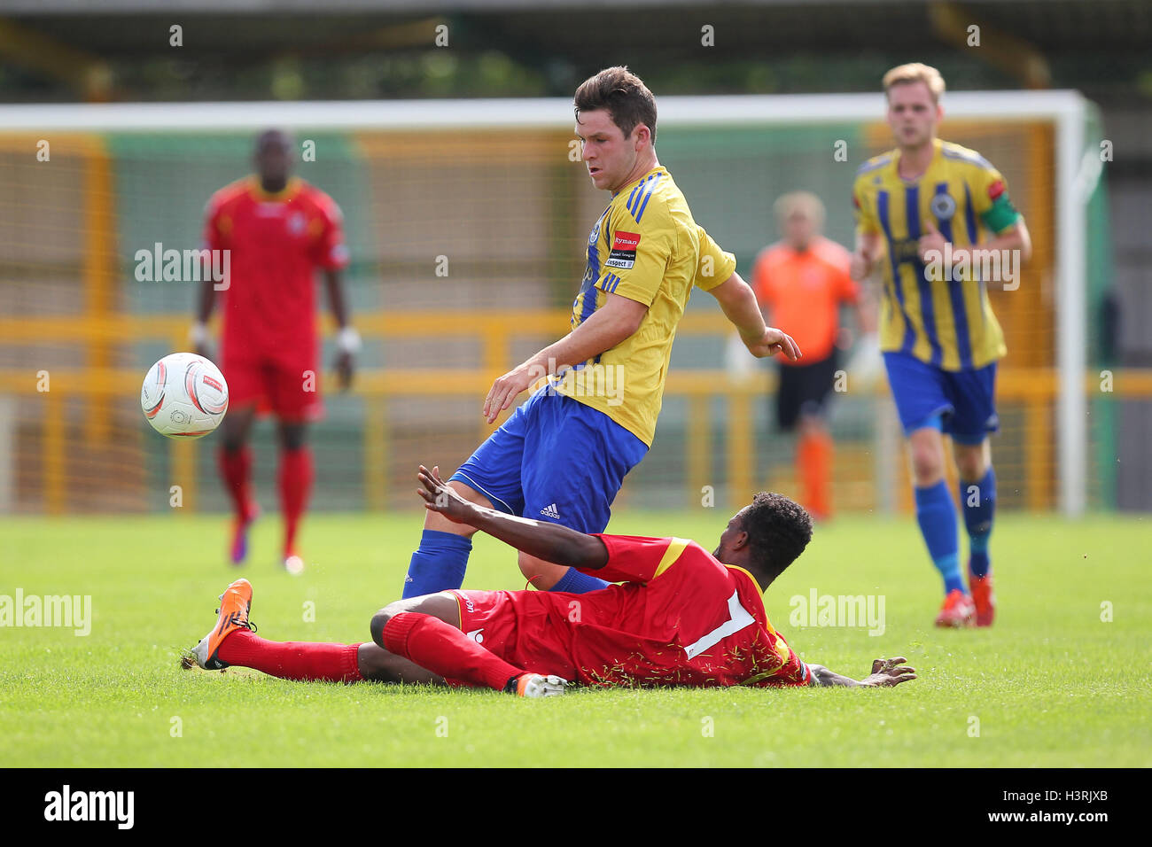 Tom Richardson in action for Romford - Romford vs Burnham Ramblers ...