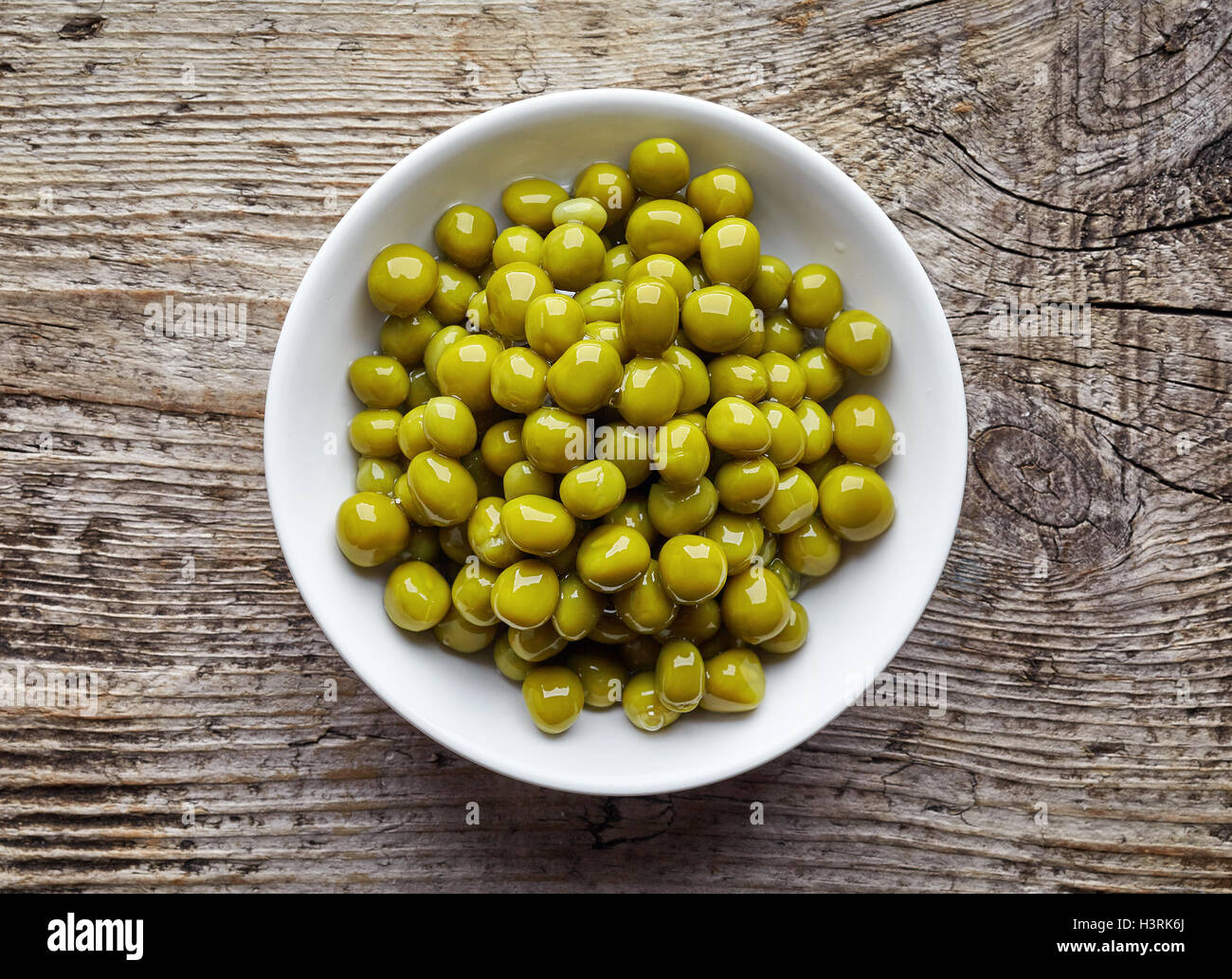 Tinned produce hi-res stock photography and images - Alamy