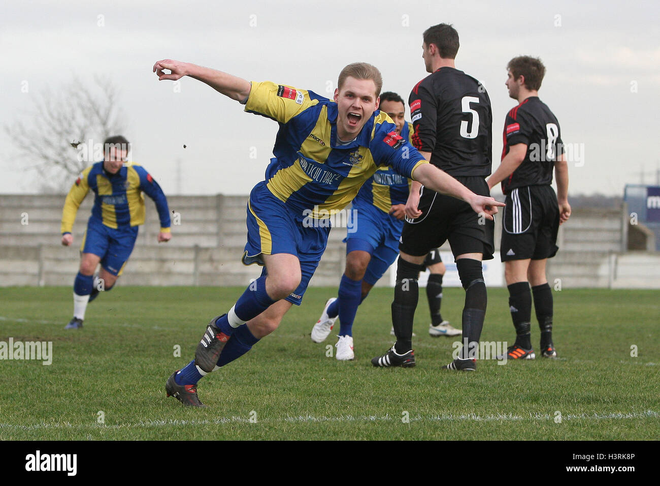 Jack Barry scores the second goal for Romford and celebrates - Romford ...