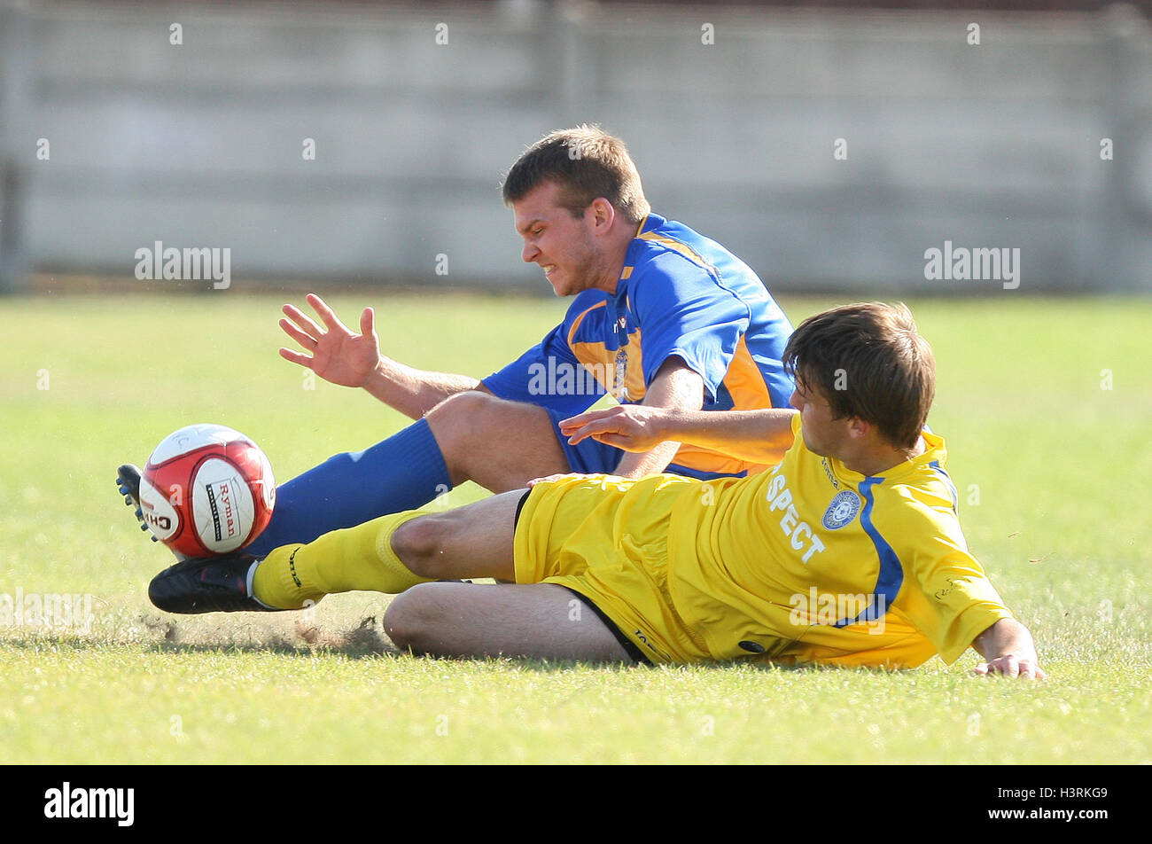 Richard Oxby of Romford challenges Jack Carlisle of Concord - Romford ...