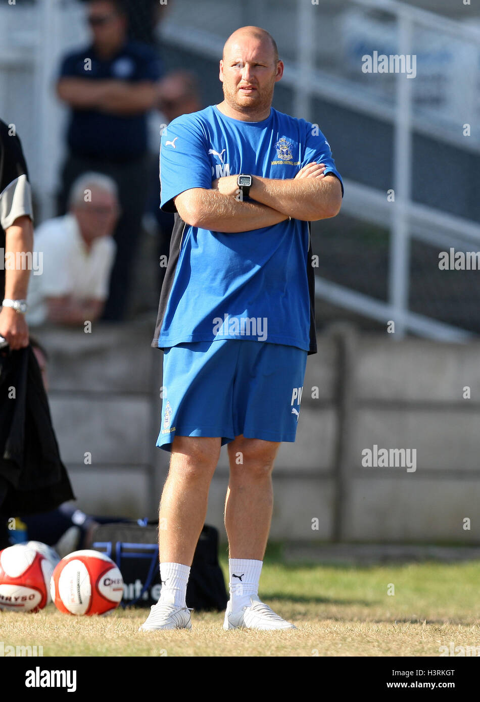 Romford manager Paul Martin - Romford vs Concord Rangers - FA Challenge ...