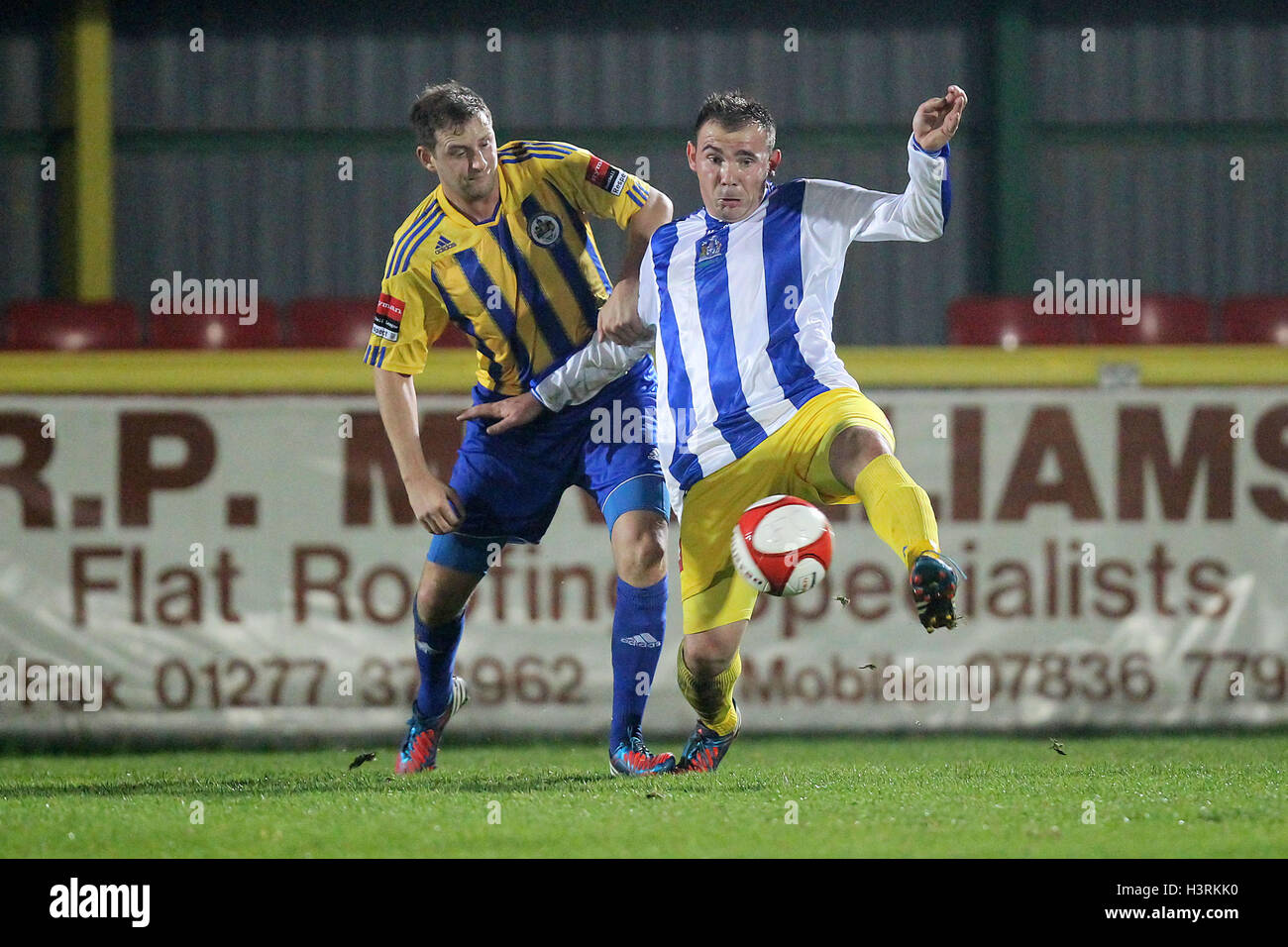 Bobby Port of Romford clashes with Jason Hallett of Concord - Romford ...
