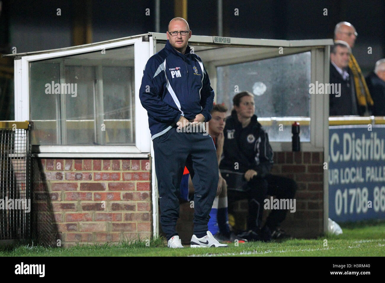Romford manager Paul Martin - Romford vs East Thurrock United - Robert ...