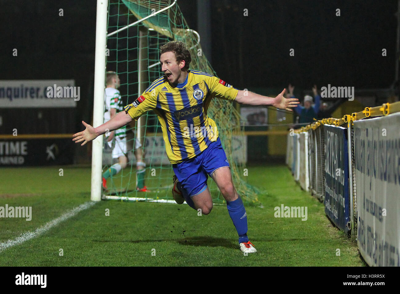Eddie Hart scores the second goal for Romford and celebrates - Romford ...