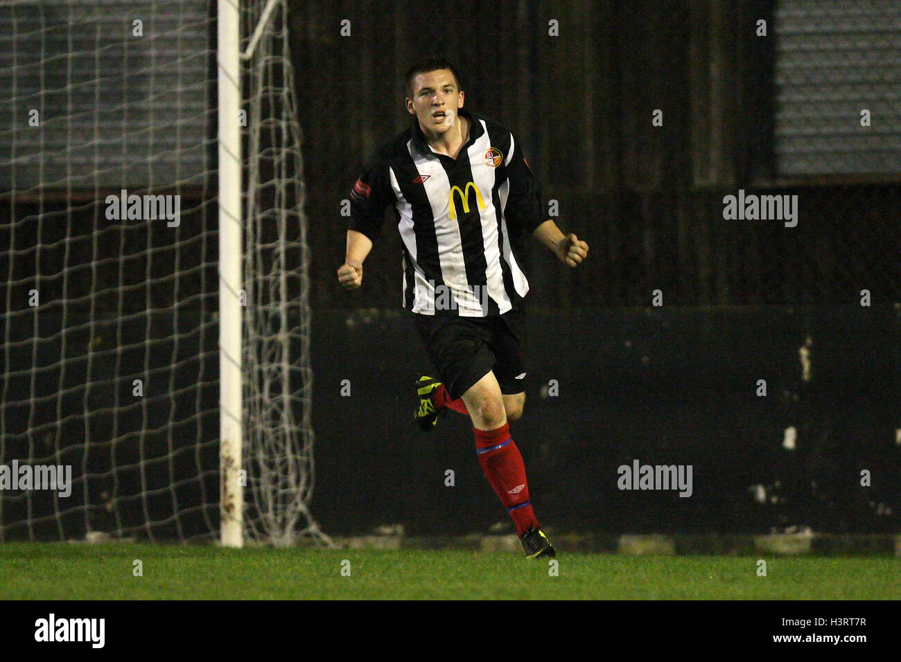 Alex Read (10) scores the fourth goal for Tilbury and celebrates ...