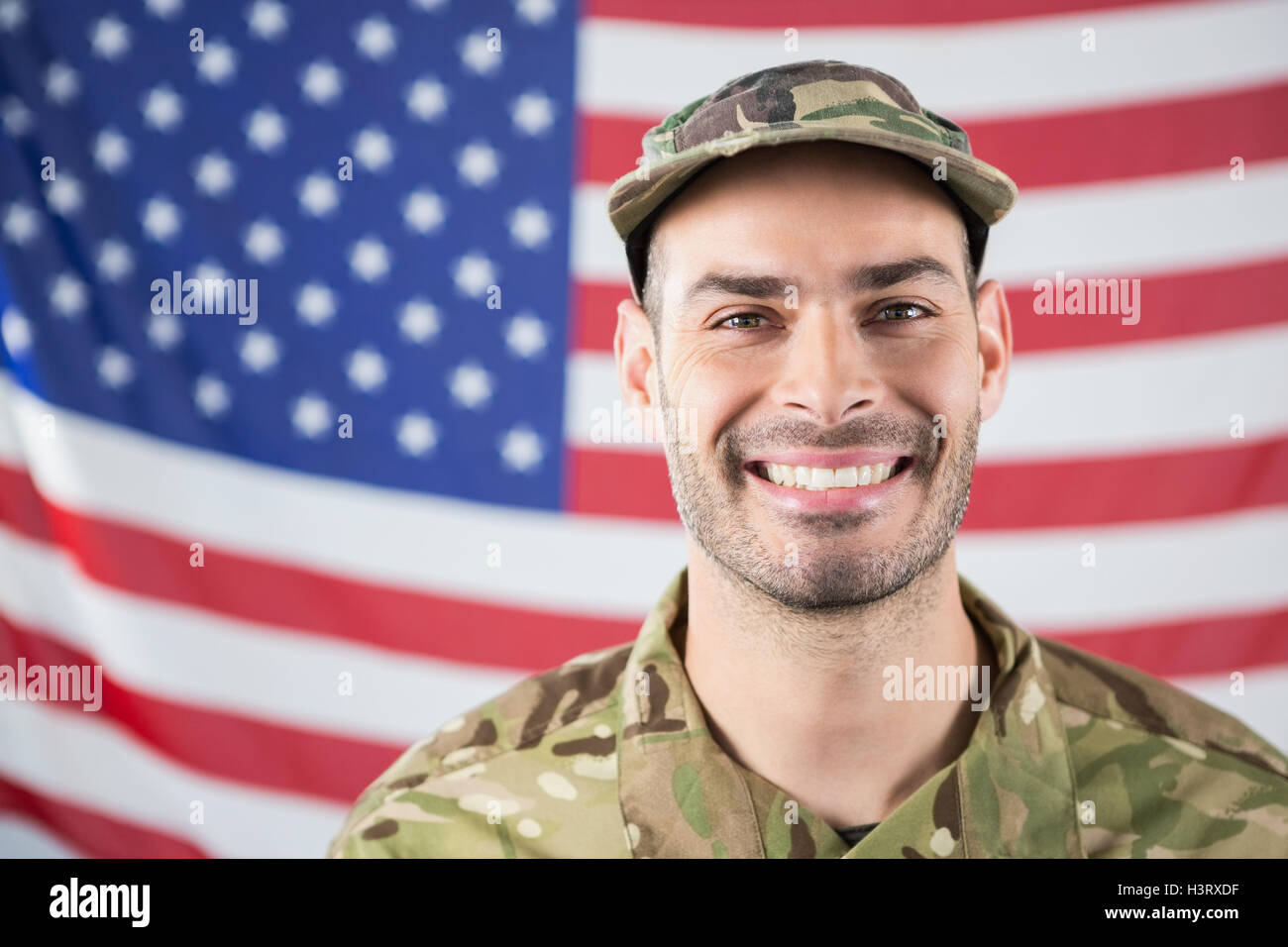 Smiling soldier hi-res stock photography and images - Alamy