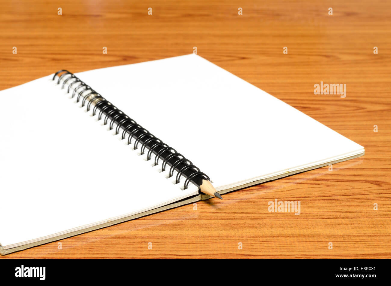 Assignment organization hi-res stock photography and images - Alamy