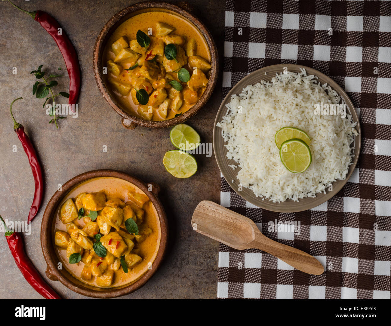 Chicken curry with basmati rice Stock Photo - Alamy