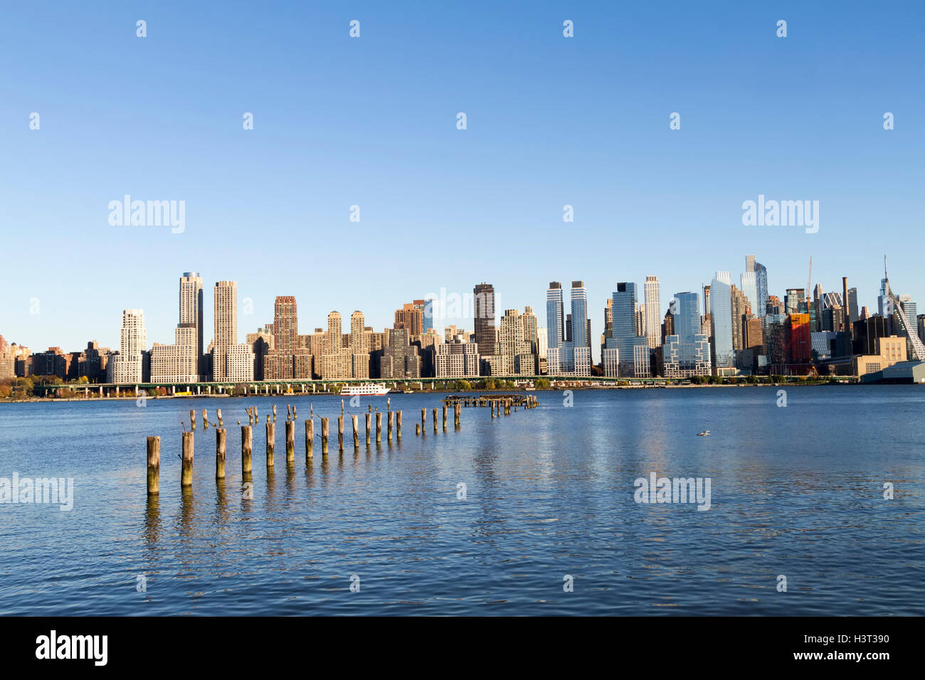 Edgewater hi-res stock photography and images - Alamy