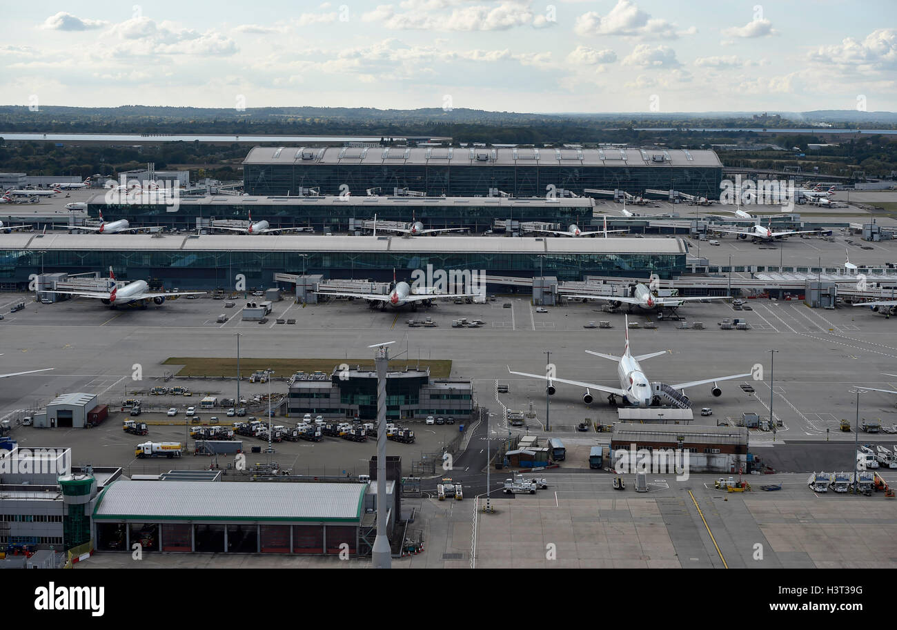 A general view of Terminal 5 at London's Heathrow Airport Stock Photo ...