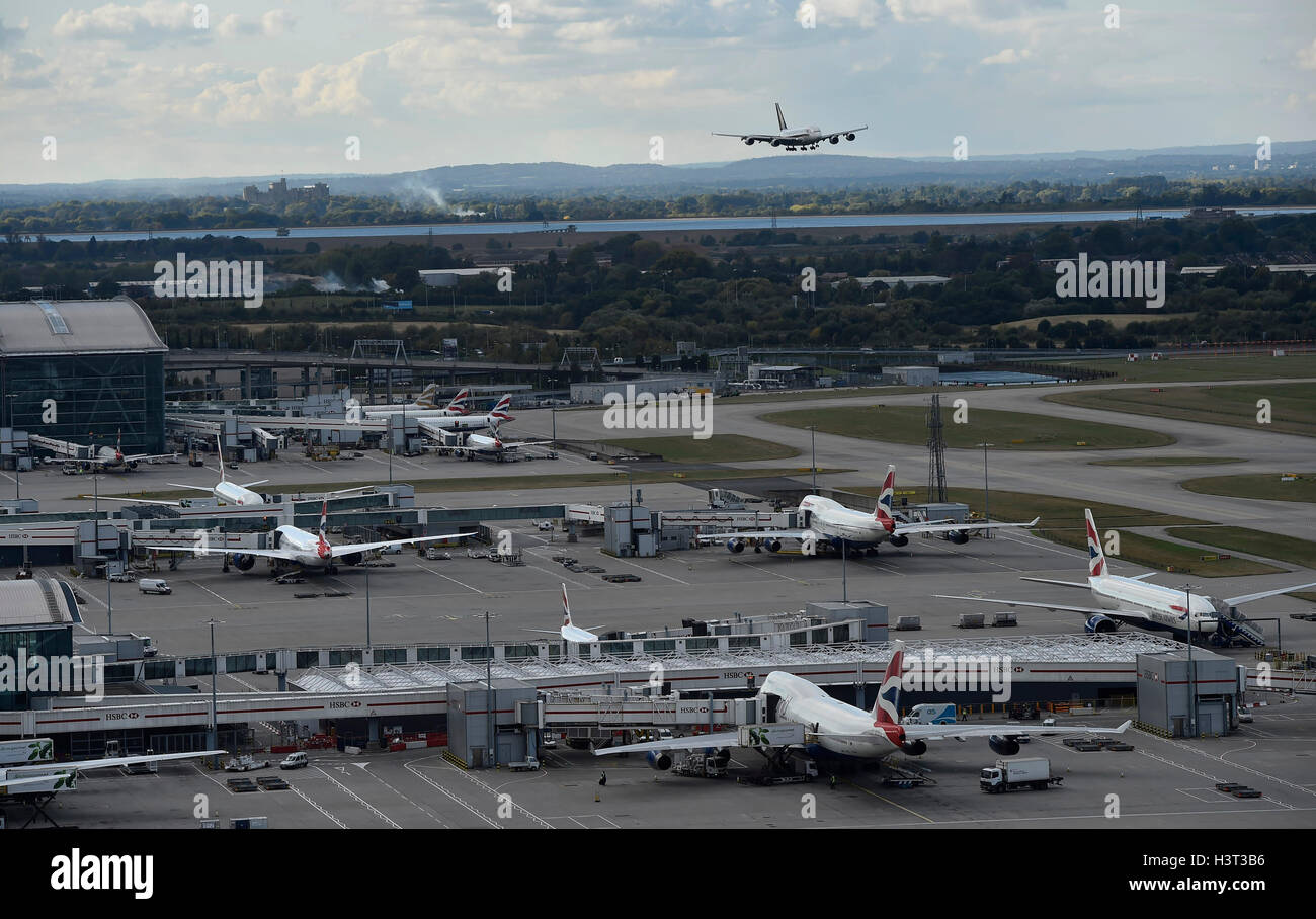 A general view of London's Heathrow Airport Stock Photo - Alamy
