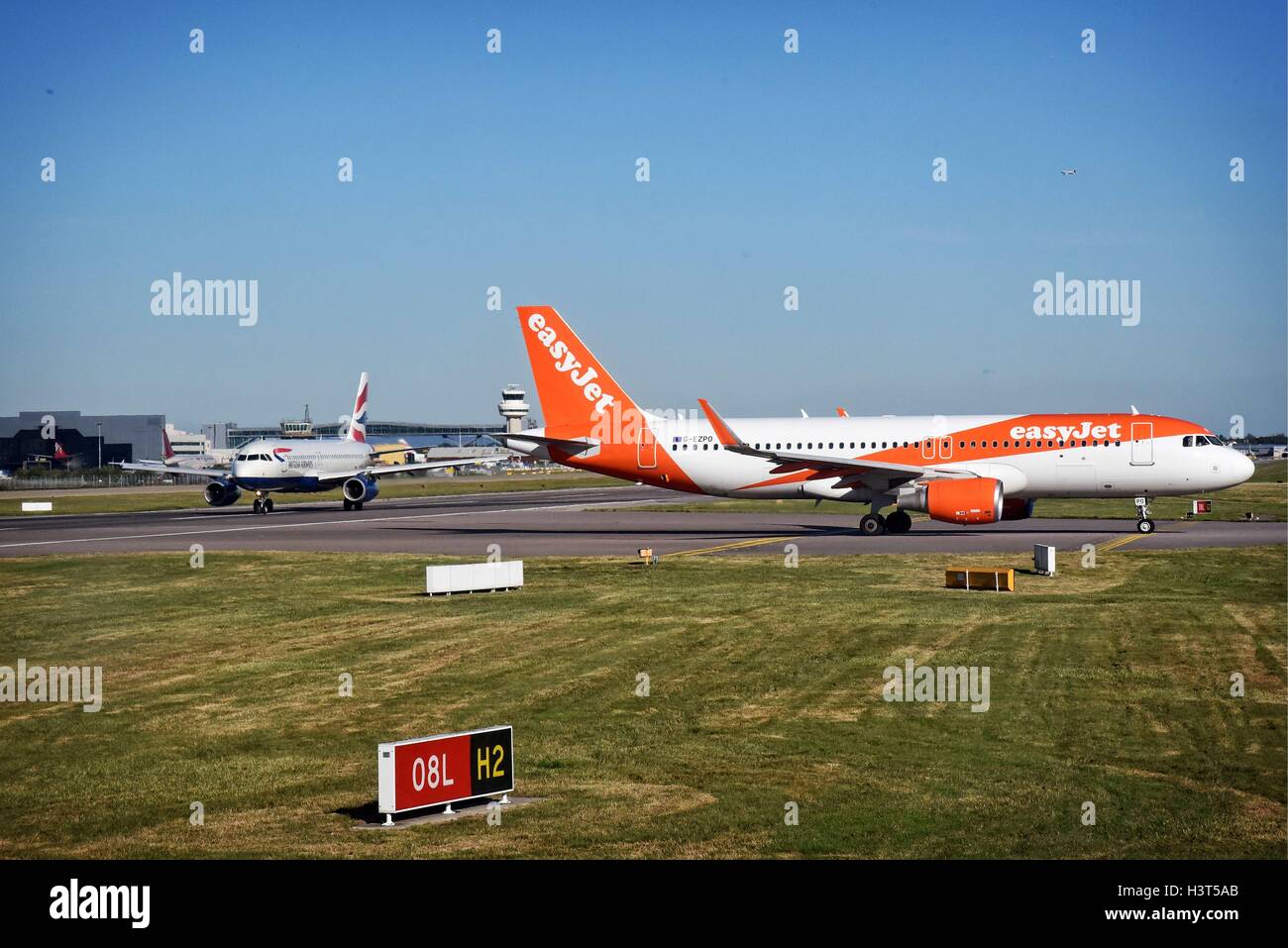 No frills carrier hi-res stock photography and images - Alamy