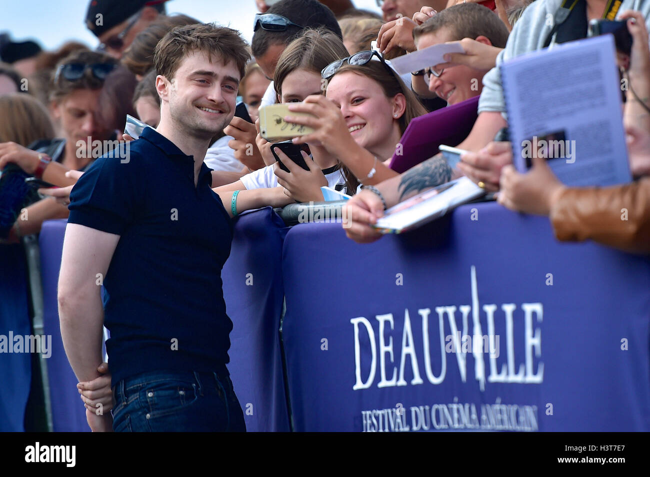 Daniel Radcliffe unveils his dedicated beach locker room during the ...