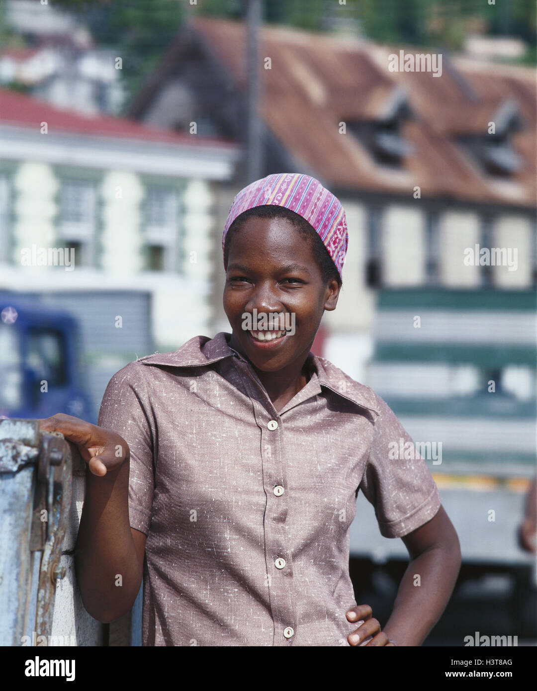 The small Antilles, Grenada, woman, young, smile, view camera, half ...