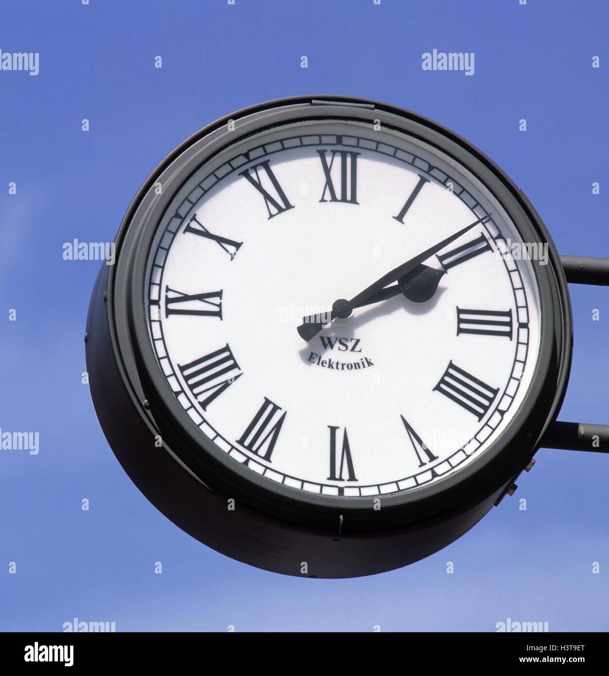 Clock, dial Roman, station clock, digits, outside Stock Photo - Alamy
