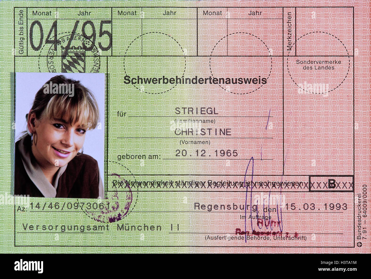 Severe disabled pass identity card hi-res stock photography and images ...