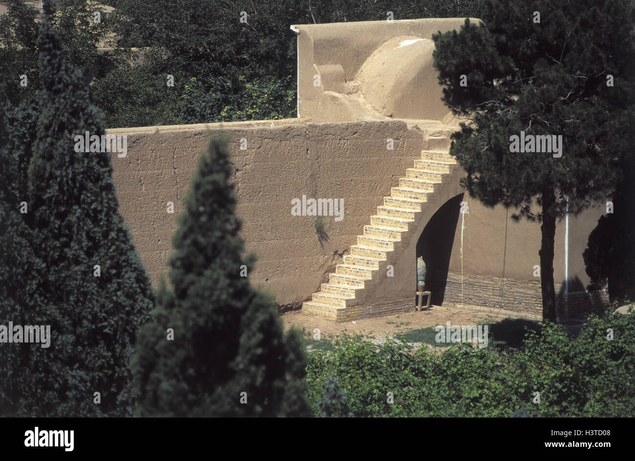 Iran, Tabas, wild architecture, desert Lut, desert Kavir, oasis ...