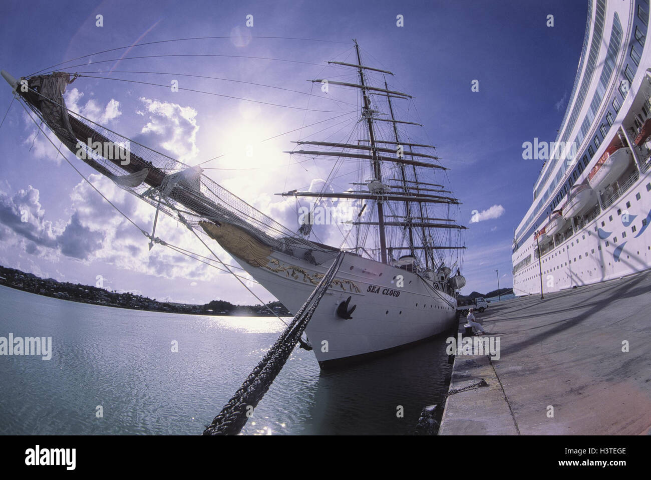 The Caribbean, Leeward Iceland, island Antigua, harbour, sailing ship ...