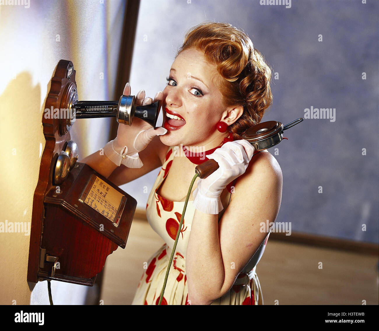 Nostalgia, woman, young, call up, gesture, half portrait, women, inside ...