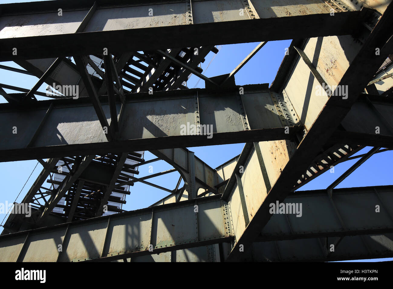 elevated New York City subway structure Stock Photo - Alamy