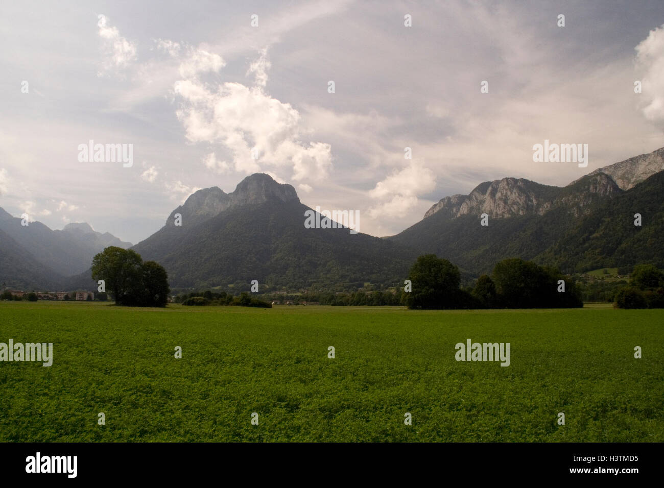 Doussard hi-res stock photography and images - Alamy