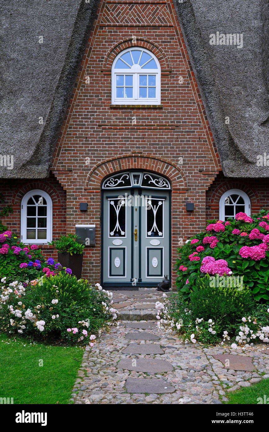 Entrance, traditional old Frisian house, thatched house, Keitum, Sylt ...