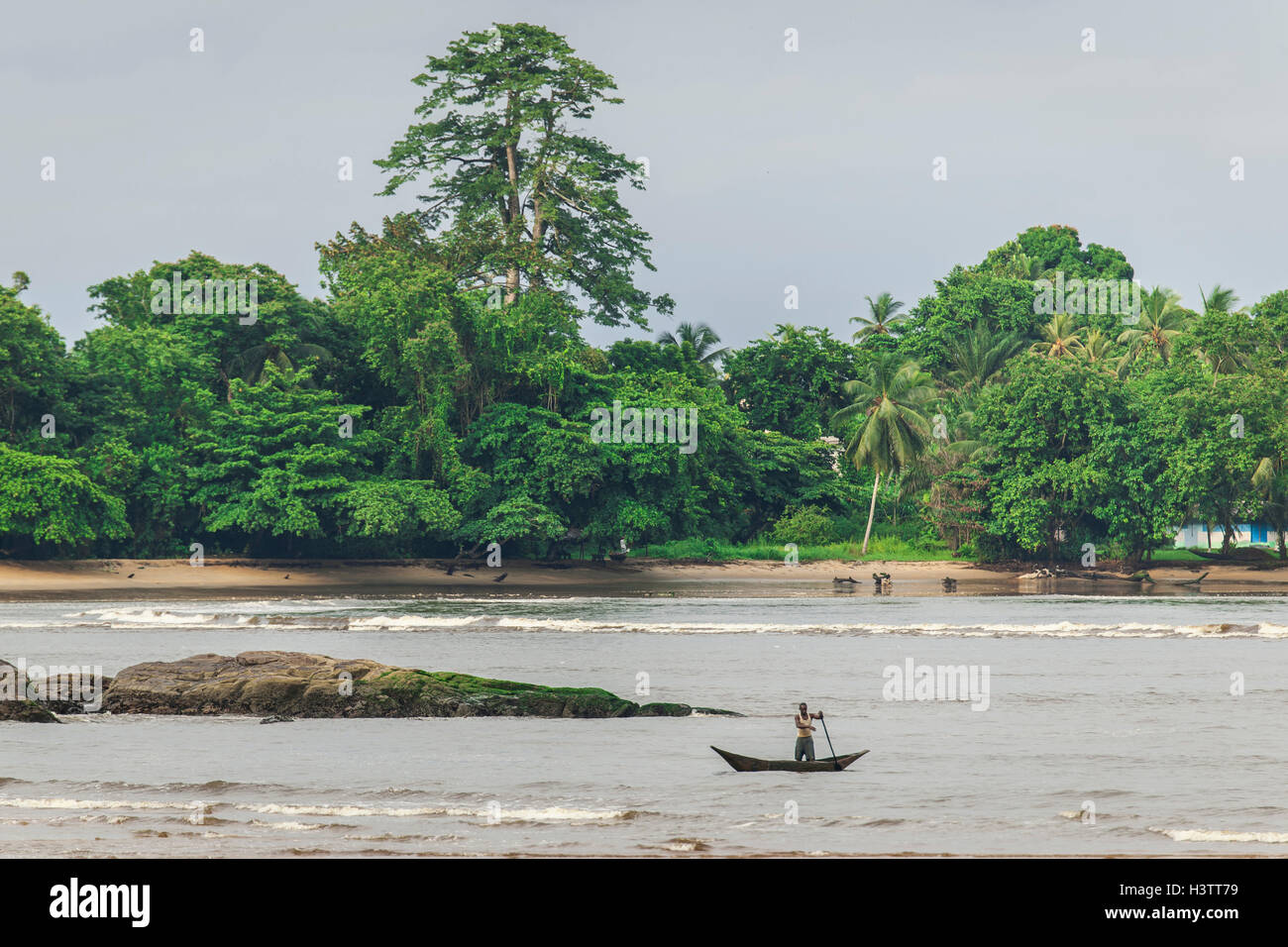 Kribi cameroon beach hi-res stock photography and images - Alamy