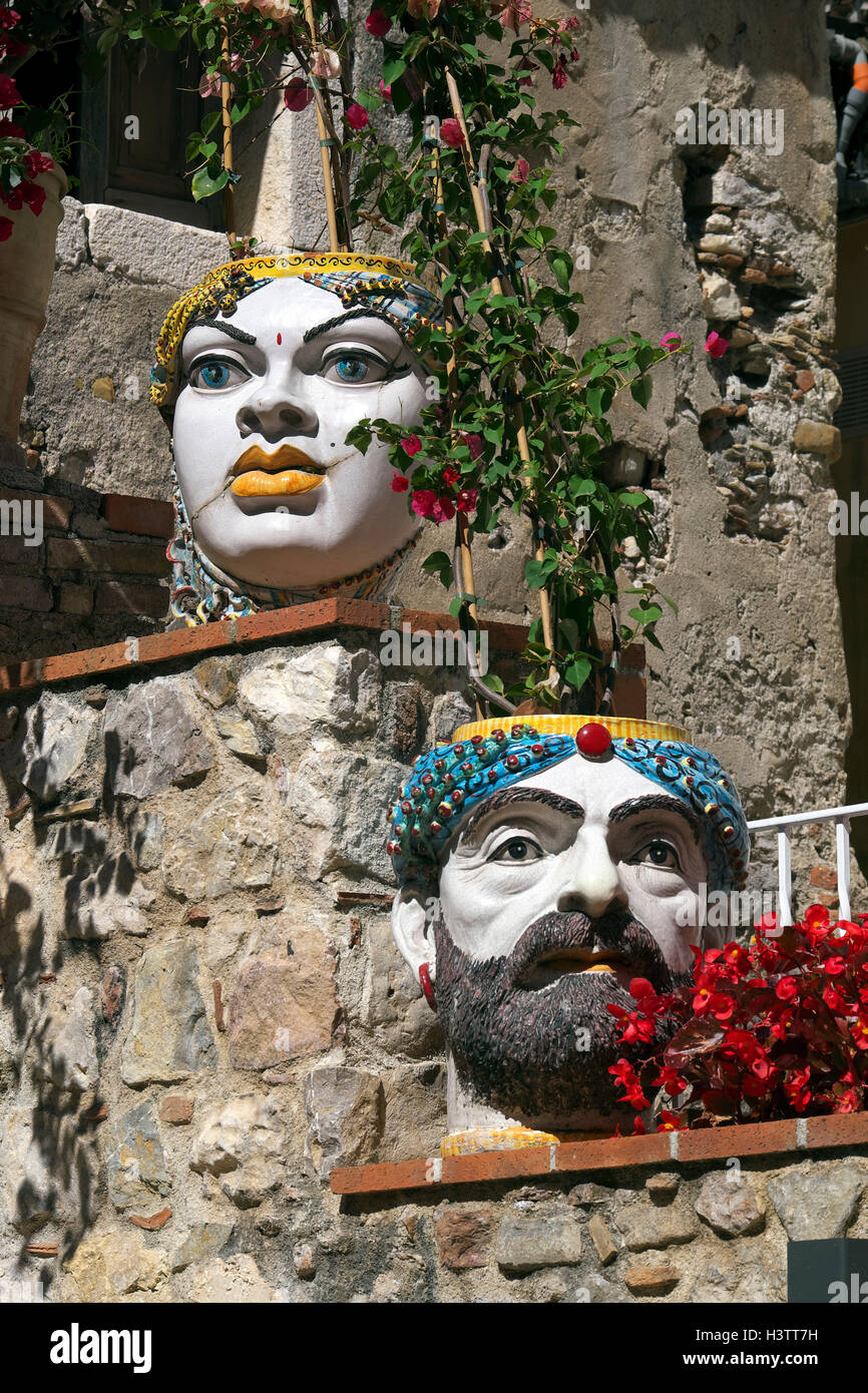 Ceramic heads hi-res stock photography and images - Alamy