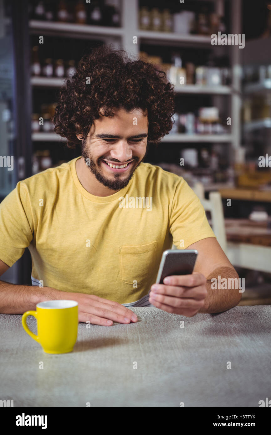 Man using mobile phone Stock Photo - Alamy