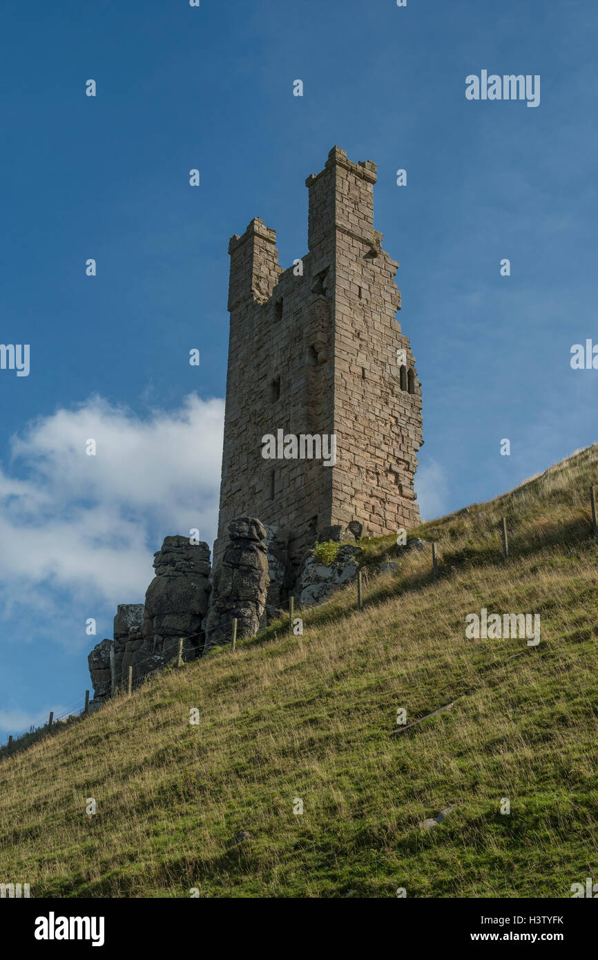 Dunstanburgh Castle, Northumberland, England Stock Photo - Alamy