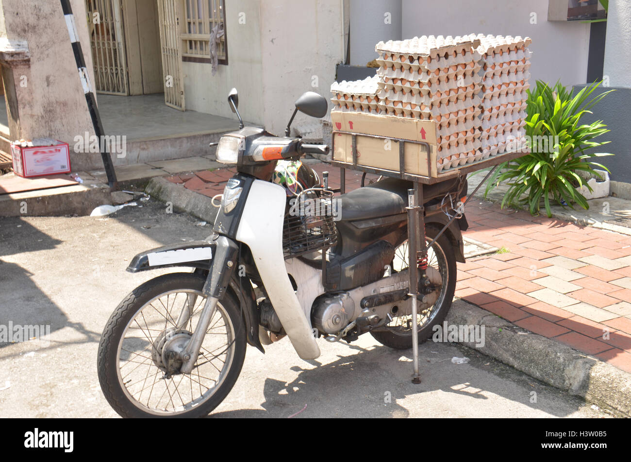 Adapted motorcycle hi-res stock photography and images - Alamy