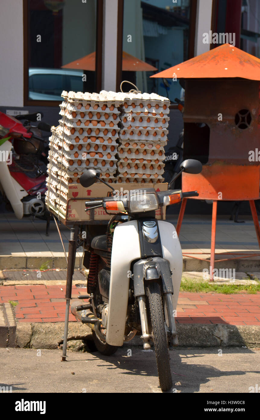Egg transport hi-res stock photography and images - Alamy