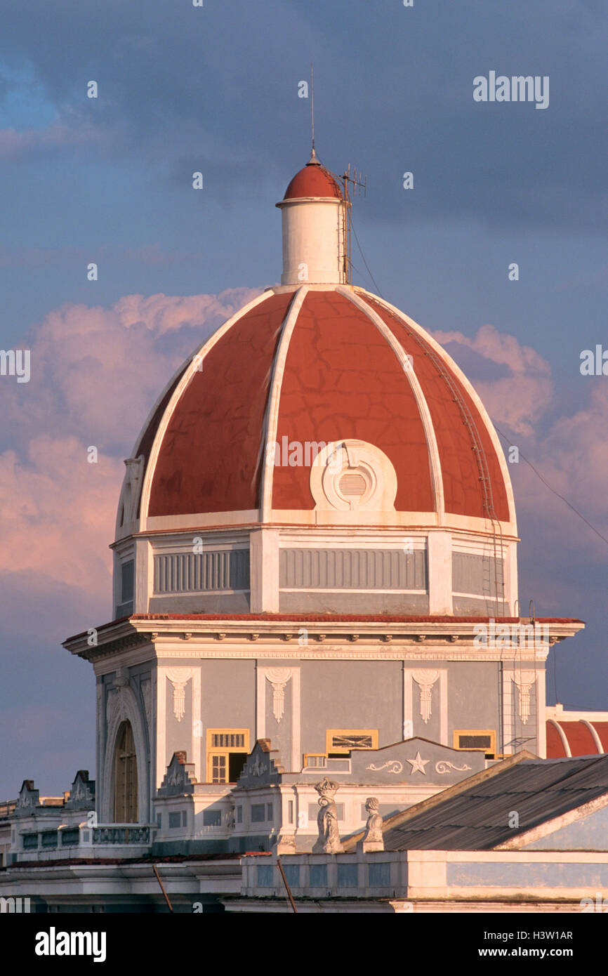2000s architecture hi-res stock photography and images - Alamy