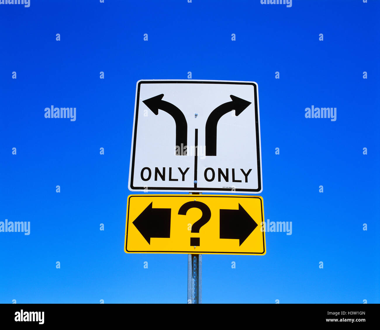 HIGHWAY SIGN WITH ? QUESTION MARK Stock Photo - Alamy