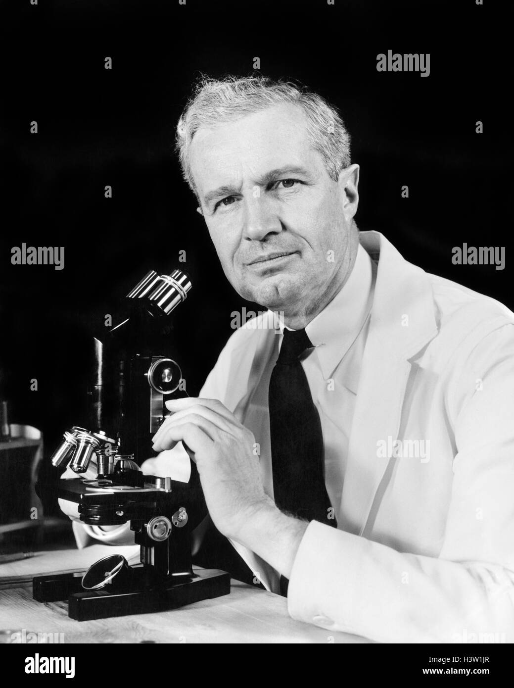 Man scientist eye contact Black and White Stock Photos & Images - Alamy