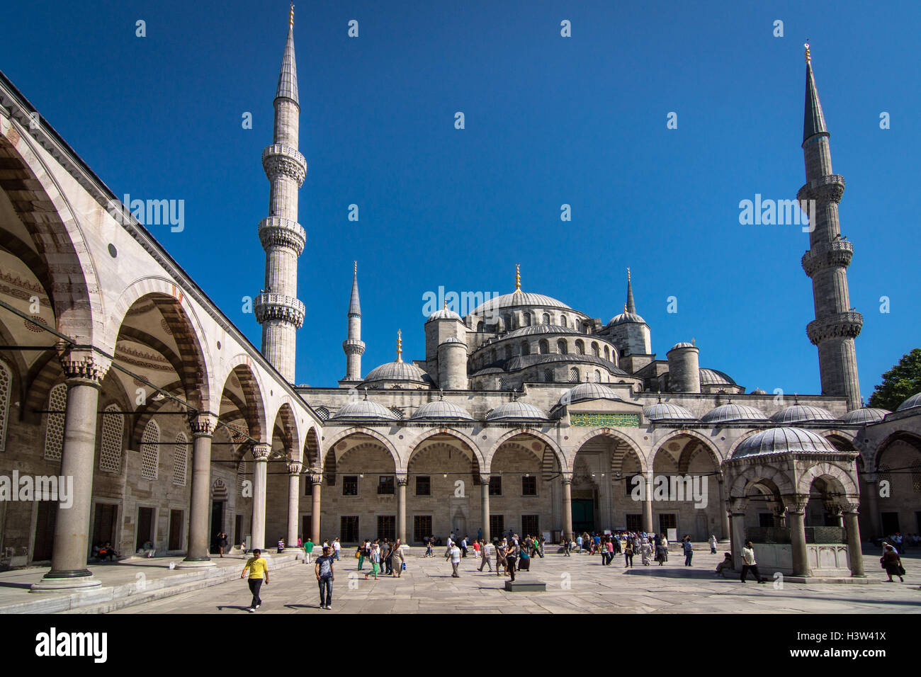 The main courtyard of the Blue Mosque ('Sultan Ahmed Mosque') in ...