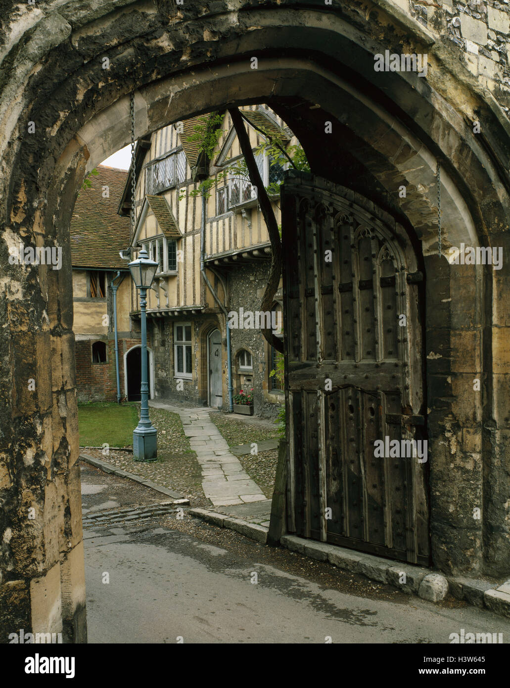 GB' Winchester disk, old lane Stock Photo - Alamy