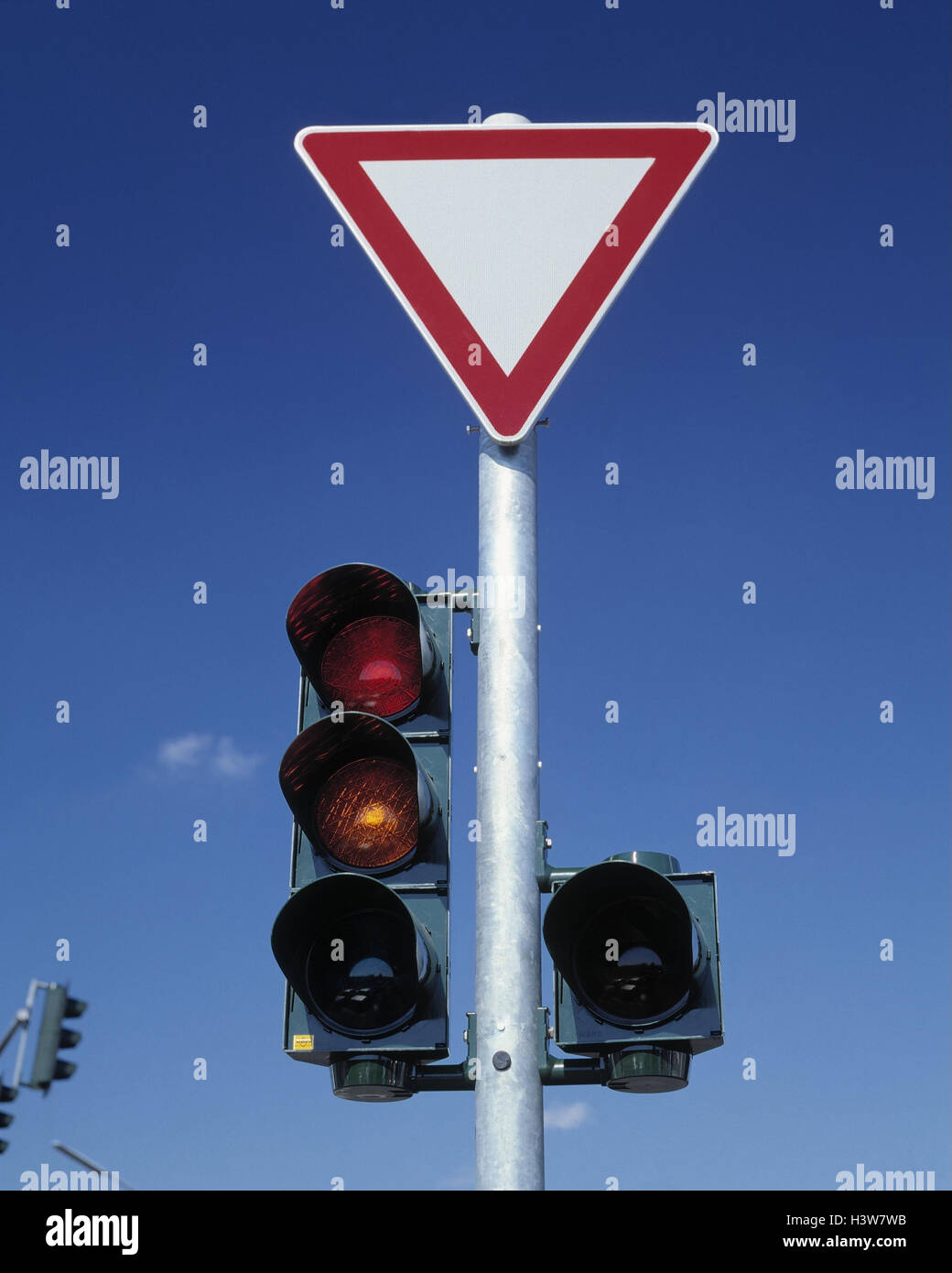 Traffic light, red-yellow, sign, "right way respect", traffic signs ...