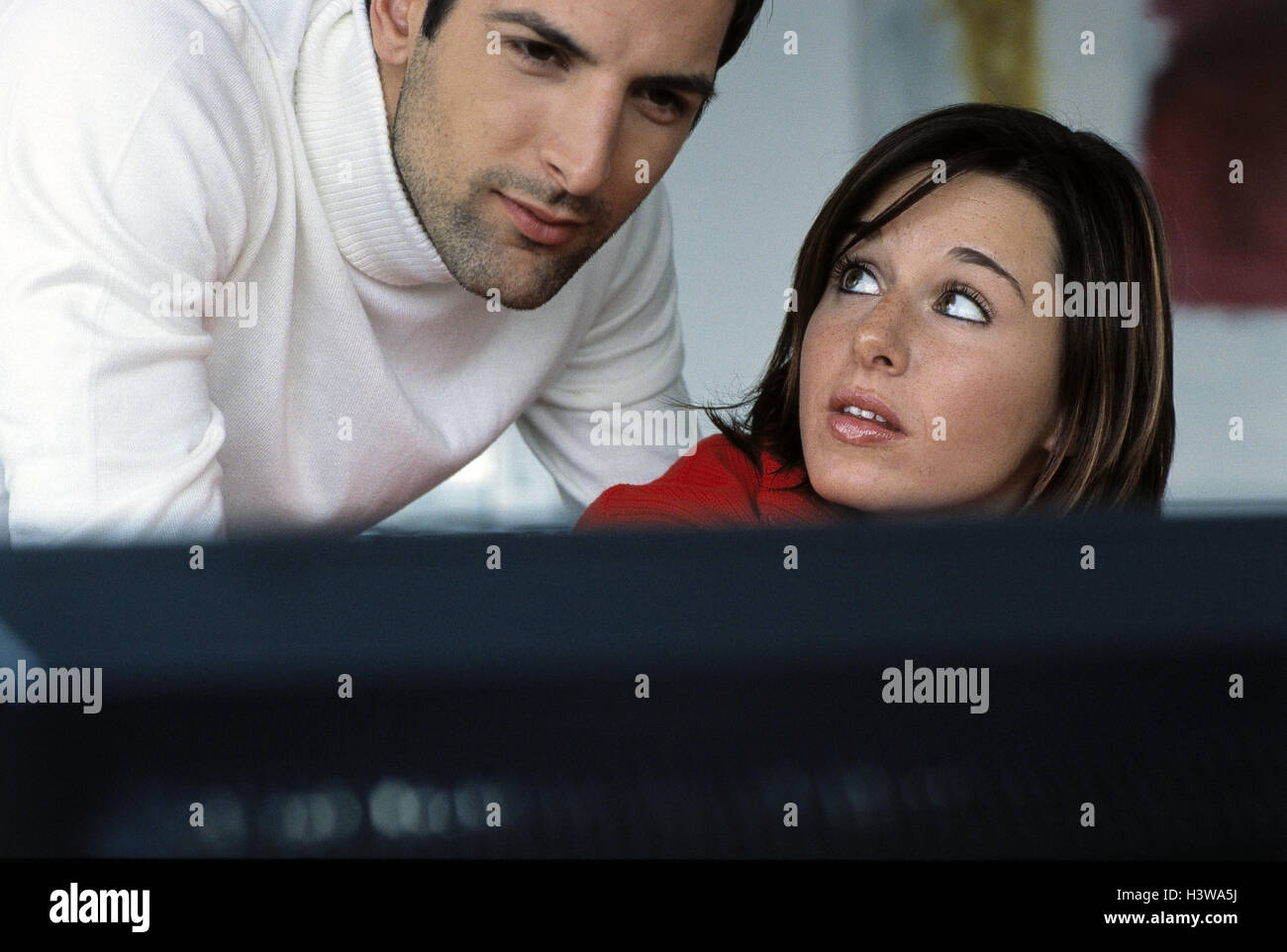 Clerk, colleague, falls in love, worship, business, work, occupation ...